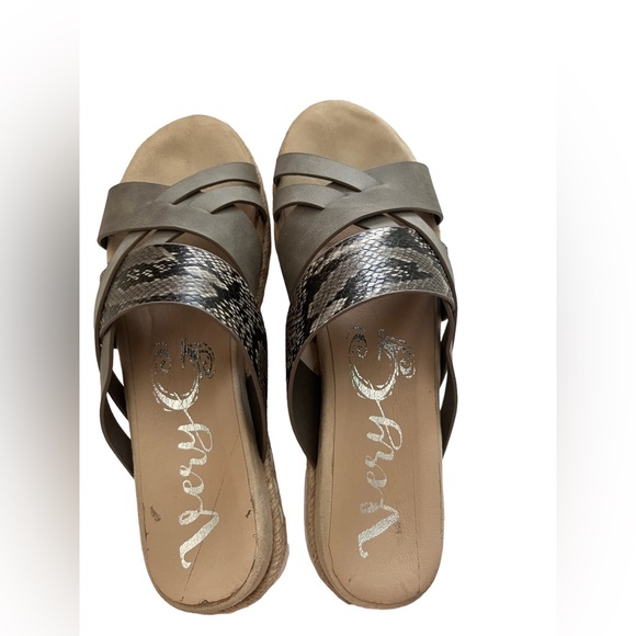 Very G | Shoes | Very G Grey Snake Wedge Sandal | Poshmark